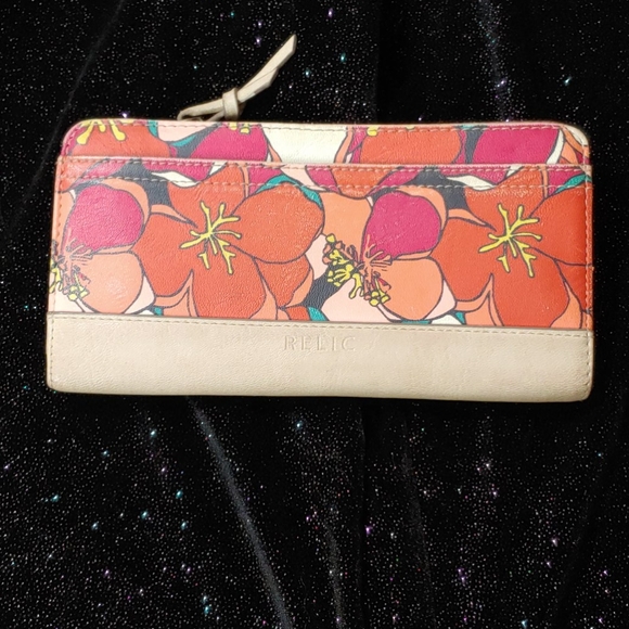 Relic | Bags | Relic Floral Leather Large Wallet | Poshmark